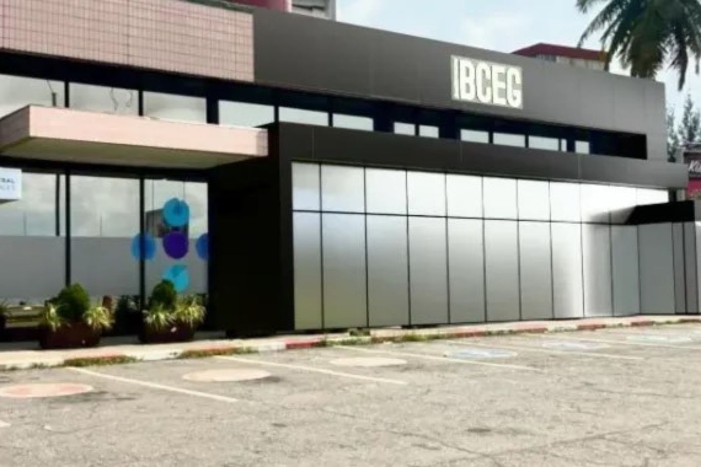 Gabon : dotée d’un capital de 17 milliards de Fcfa, la banque dédiée ...